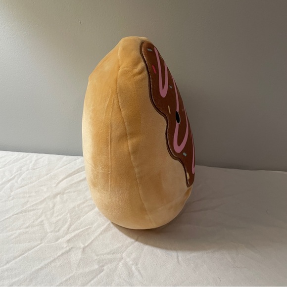 Squishmallows | Toys | Nwt 8 Deja Donut Squishmallow Plush | Poshmark